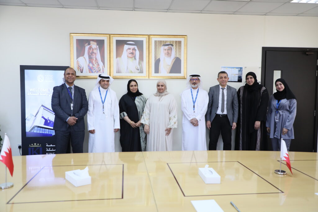 Kingdom University honors student Amina Al-Asmi for winning second ...